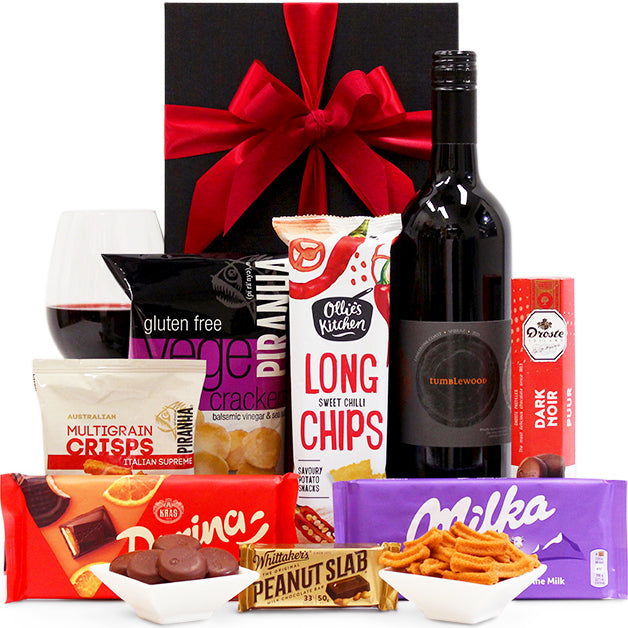 What to Put in a Christmas Hamper: The Ultimate Guide to Festive Gift ...
