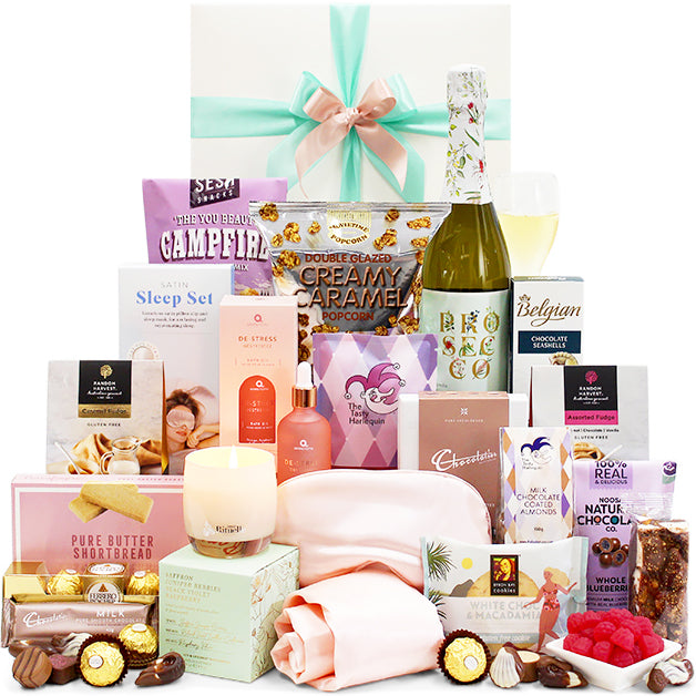 What to Put in a Christmas Hamper: The Ultimate Guide to Festive Gift ...