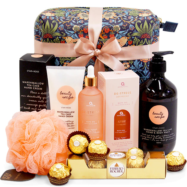 What to Put in a Christmas Hamper: The Ultimate Guide to Festive Gift ...