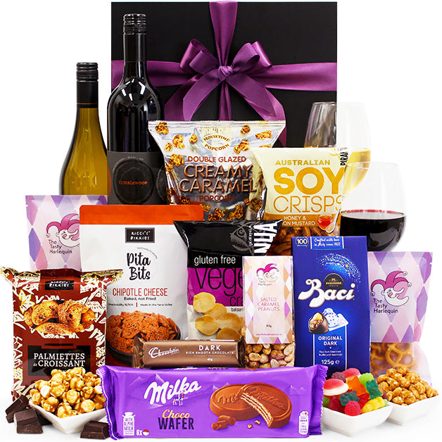 What to Put in a Christmas Hamper: The Ultimate Guide to Festive Gift ...