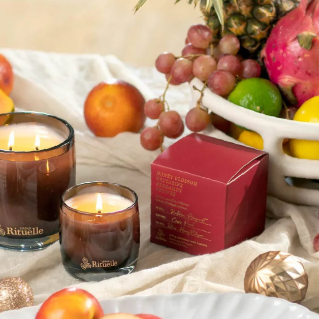 Urban Rituelle Nectarine, Honey Blossom, Bergamot, Vetiver Soy Candle ...
